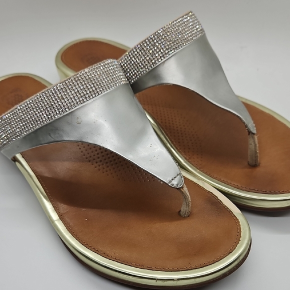Fitflop | Shoes | Fitflop Silver And Brown Sandals With Sparkly Strap ...